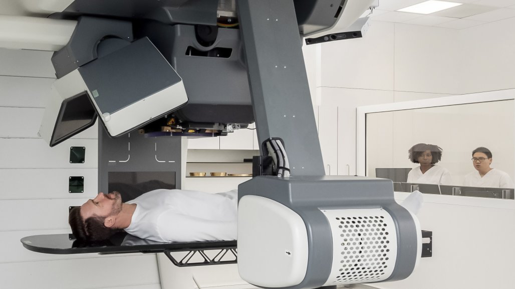 Improve the environmental sustainability of cancer care | IBA | Protect ...